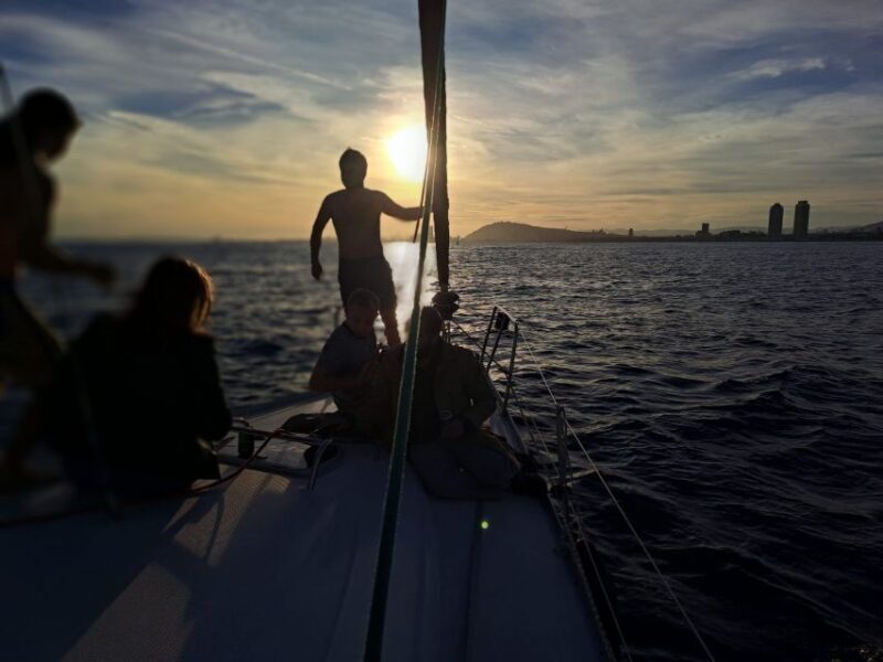 Barcelona: Sailing tours with open bar and snacks - Frequently Asked Questions