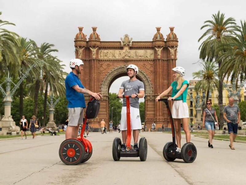 Barcelona: Sightseeing Park Ciutadella and Beach Segway Tour - Parc de la Ciutadella: The Heart of Barcelona’s Green Space