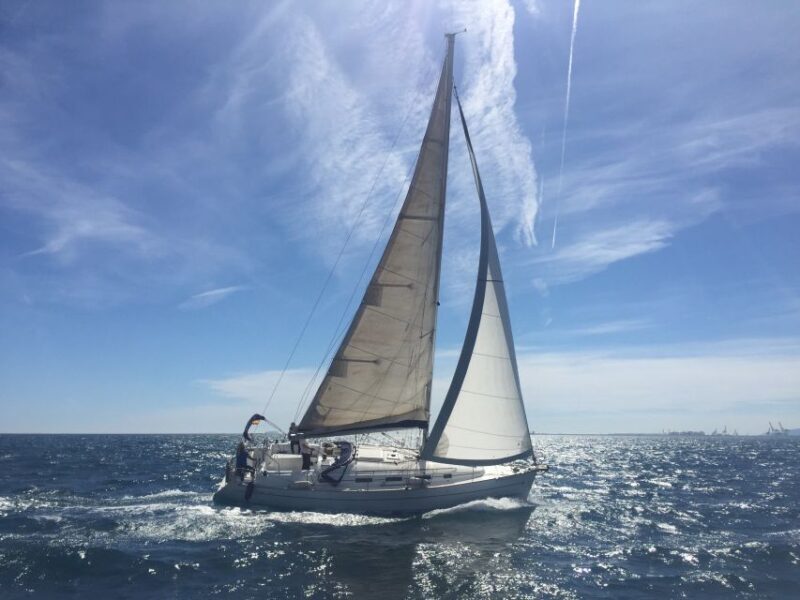 Barcelona Sunrise Sailing. The Best Start to Your Day - Key Points