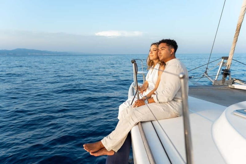 Barcelona: Sunset Catamaran Cruise with Wine and Tapa - Key Points