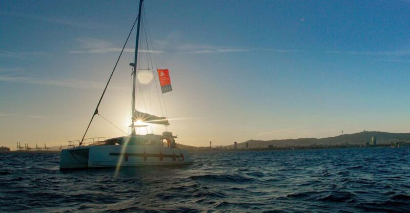 Barcelona: Sunset Catamaran Experience w/ optional Dinner - FAQs