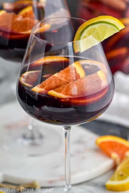 Barcelona: Sunset Sangria Tasting, Rooftop Views, and Snacks - An In-Depth Look at the Experience
