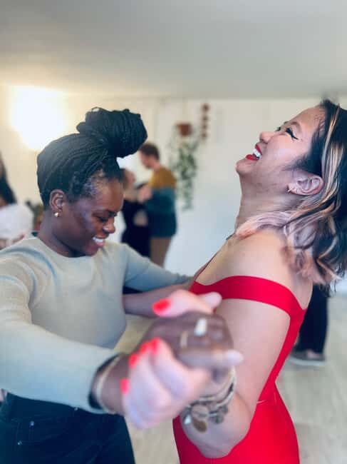 Barcelona Tango Connection with Bottomless Drinks - What Is the Experience Exactly?