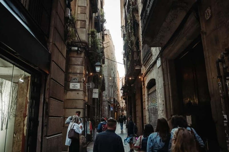 Barcelona: Tapas & Wine Tour in Born & Gothic Quarter - How to Make the Most of the Tour