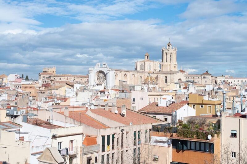 Barcelona: Tarragona & Sitges Guided Day Trip with Transfers - Introduction