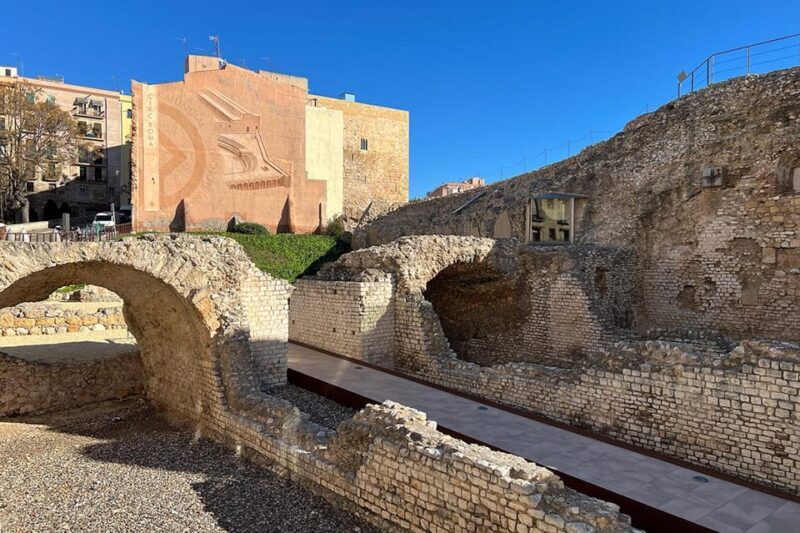 Barcelona: Tarragona & Sitges Guided Day Trip with Transfers - Who Should Consider This Tour?