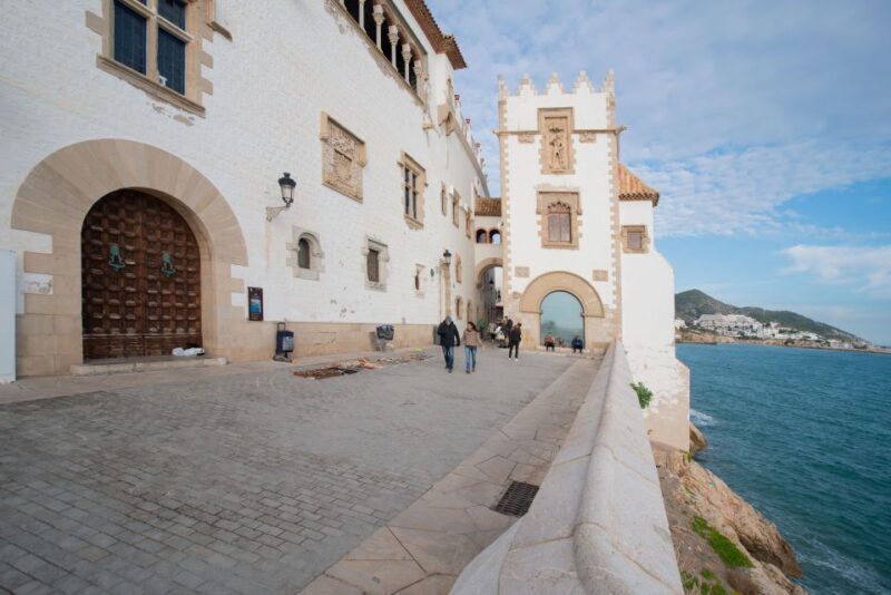 Barcelona: Tarragona & Sitges Guided Day Trip with Transfers - FAQs