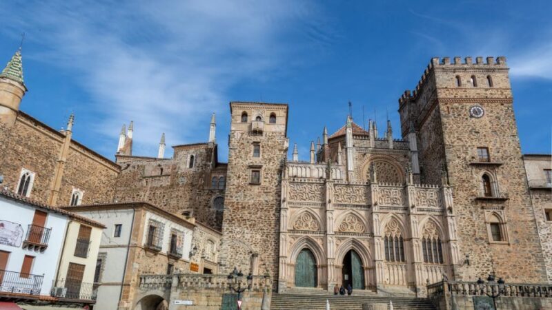 Barcelona: The Serach for the Snake Stone City Treasure Hunt - FAQ