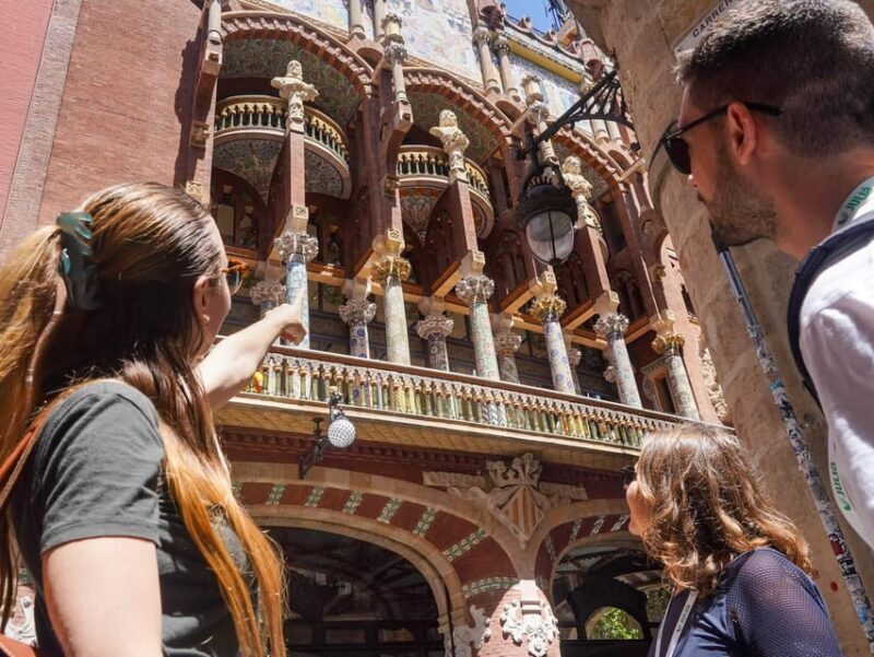 Barcelona Tour: Montjuic Cable Car & Gothic walking Tour - 体验全面解析