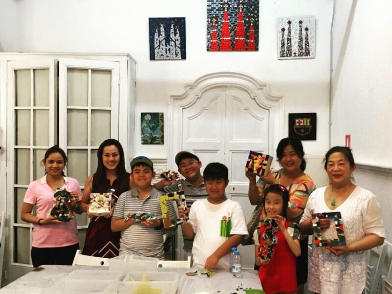 Barcelona: Trencadís Mosaic Class  Learn Gaudí's Technique - Dive Into the Itinerary