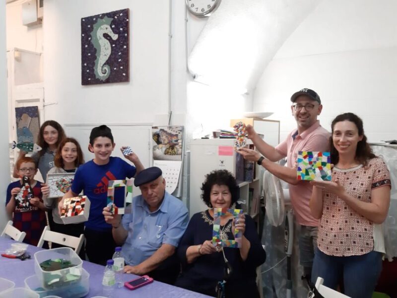 Barcelona: Trencadís Mosaic Class  Learn Gaudí's Technique - Who Will Love This Class?