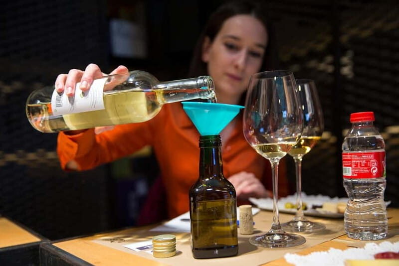 Barcelona: Vermouth-making workshop with aperitif - Key Points