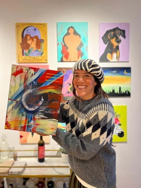 Barcelona: Vino, Pintura, Música y Diversión! Sip & Paint - Why This Tour Offers Good Value