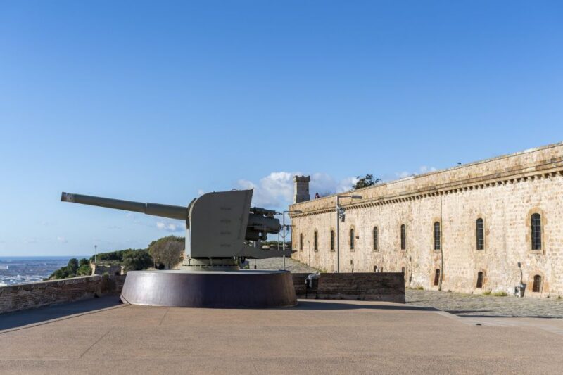Barcelona: Walking tour with Montjuic Castle & Cable Car - The Sum Up