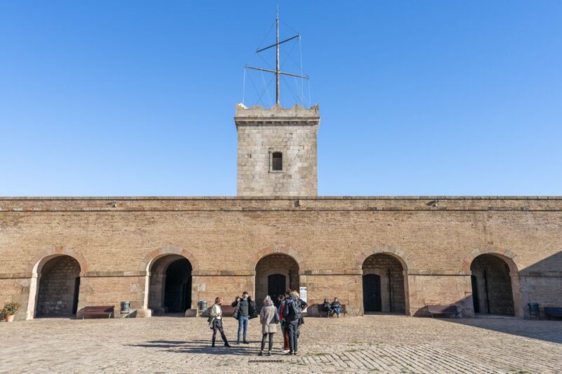 Barcelona: Walking tour with Montjuic Castle & Cable Car - FAQ