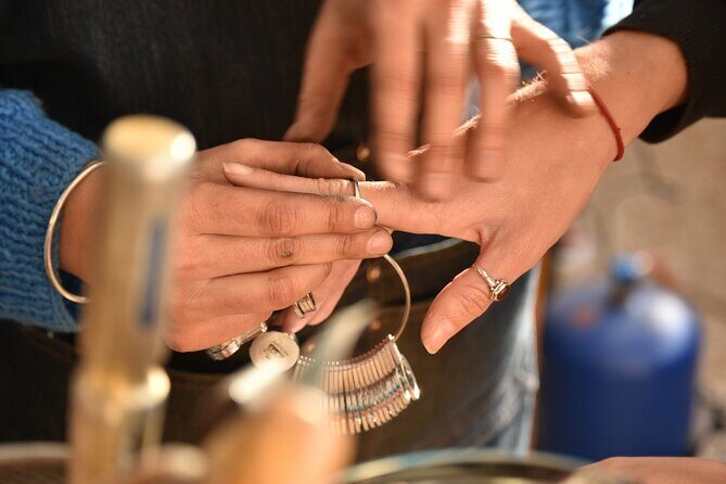 Barcelona Workshop: Make your silver ring with a jeweler - A Closer Look at the Workshop Experience