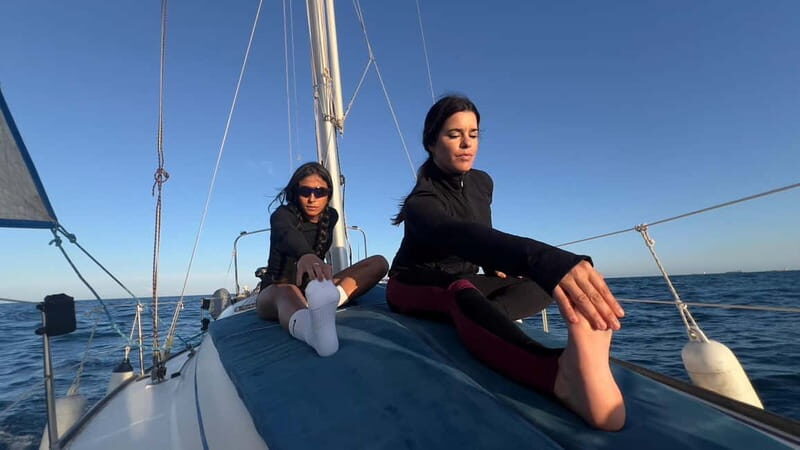 Barcelona: Yoga, Sailing and Relaxing Massage - Key Points