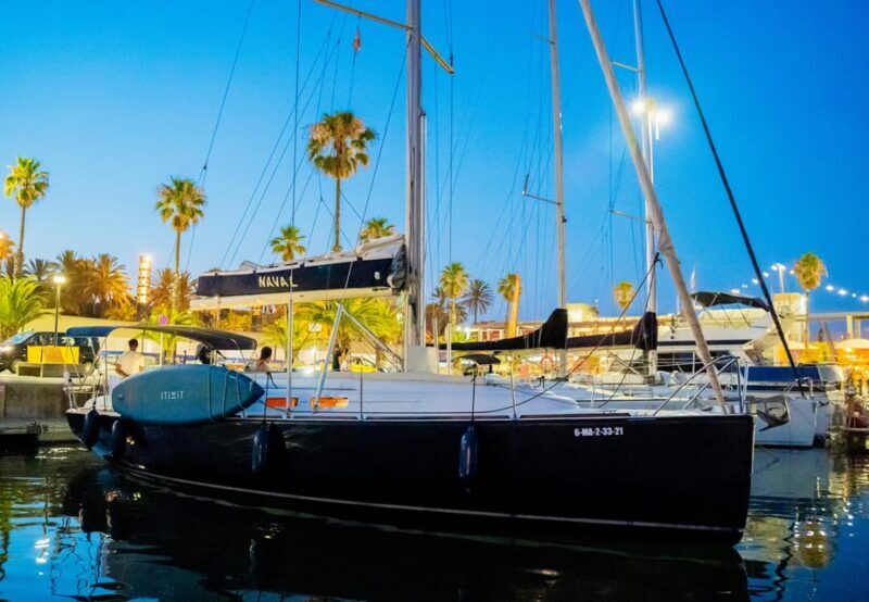 Barcelona:Private Sailing excursion along the coast + brunch - Setting Sail in Barcelona
