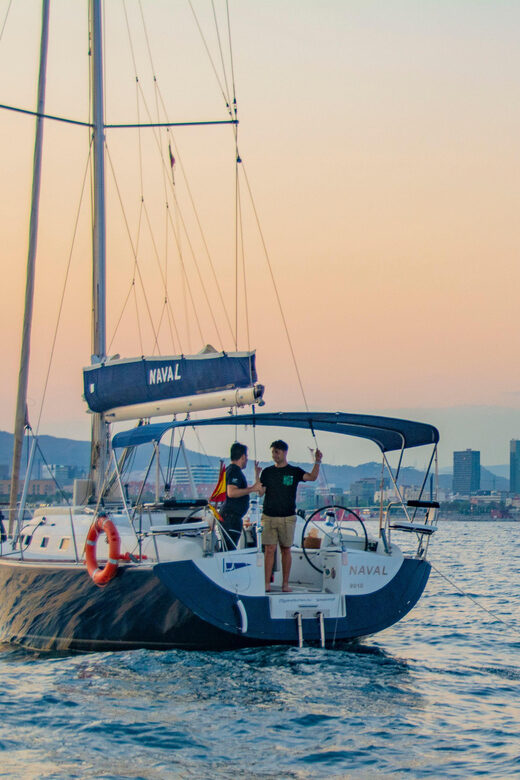 Barcelona:Private Sailing excursion along the coast + brunch - FAQ – Frequently Asked Questions
