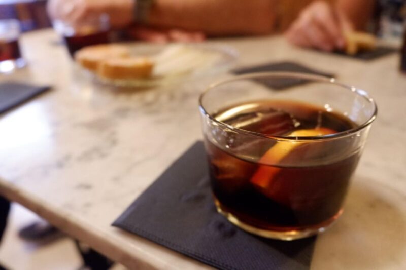 Barcelona's Old Quarter Hidden Corners with Food & Wine - Key Points