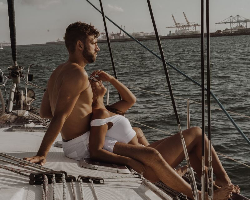 Barefoot: Private sailing cruise in Barcelona - Authentic Perspectives from Travelers