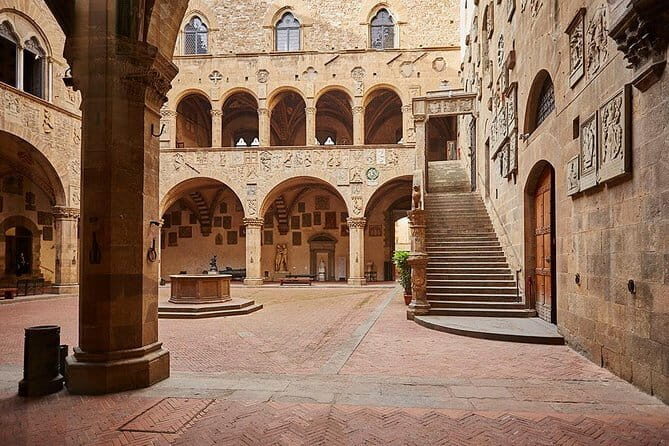 BARGELLO Museum, Glories of Renaissance, Michelangelo and Donatello - An In-Depth Look at the Itinerary