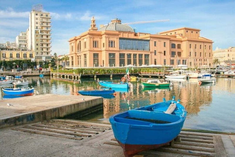 Bari : Must-see attractions Walking Tour - A Closer Look at the Bari Must-see Attractions Walking Tour