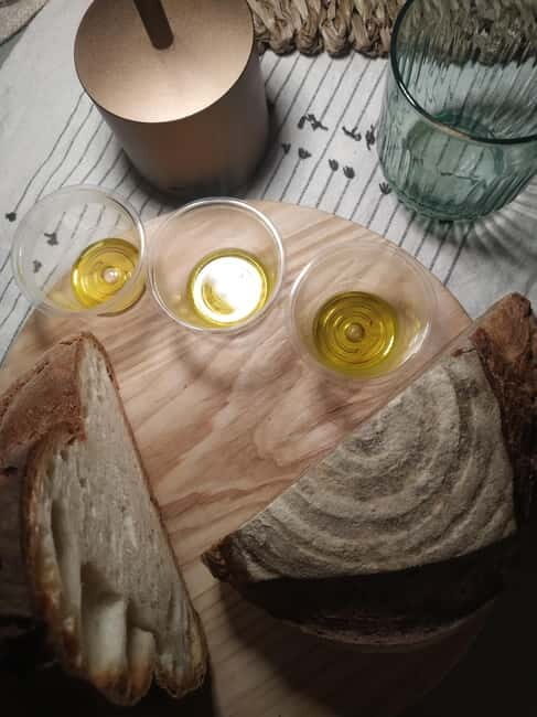 Bari: narrated extra virgin olive oil tasting with aperitif - What to Expect on Your Olive Oil Tasting in Bari