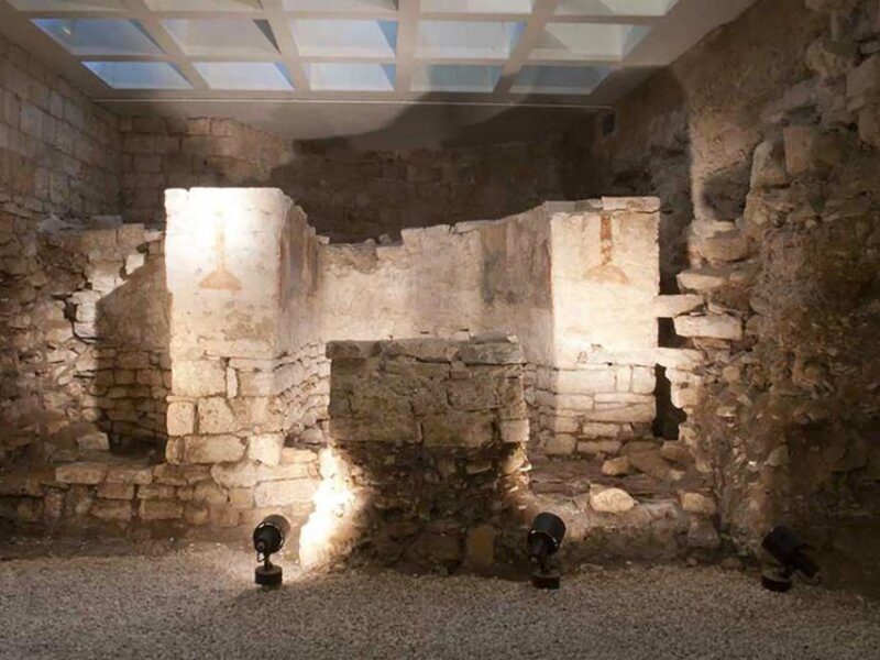 Bari: Simi Palace and Byzantine Church Tour with Ticket - Key Points