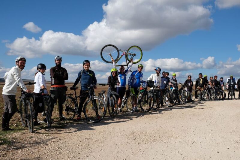 Bari: Trekking Bike Rental - Key Points