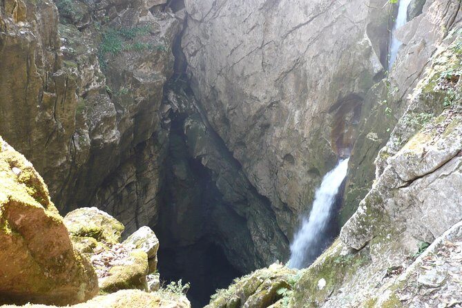 Basement Underground Exploration of Popocatl - An In-Depth Look at the Tour Experience