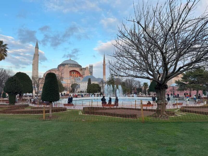 Basilica Cistern, Hagia Sophia, Blue Mosque & Topkapi Palace - Discover Istanbul’s Highlights in a Day: Basilica Cistern, Hagia Sophia, Blue Mosque & Topkapi Palace