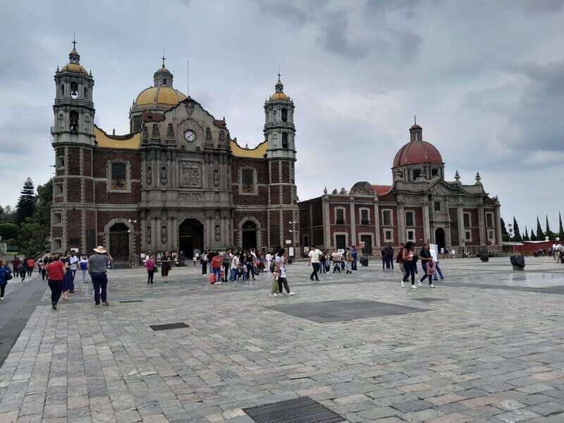 Basilica de Guadalupe: Complete Walking Tour - Authentic Insights from Reviews