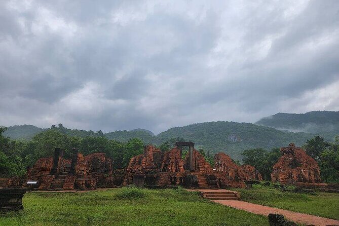 Basket Boat Ride - Lantern Making - Buffalo Ride- Pottery Making - Practical Tips for Your Visit