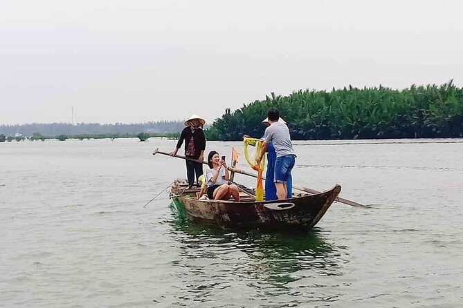 Basket Boat Ride - Lantern Making Class and Hoi An Walking Tour - An Overview of the Experience