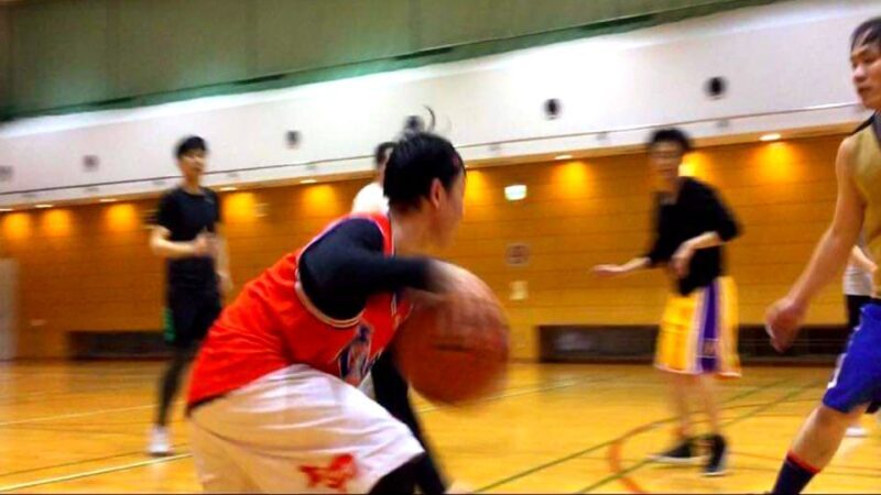 Basketball in Osaka with local players! - Meeting Locals & Making Friends