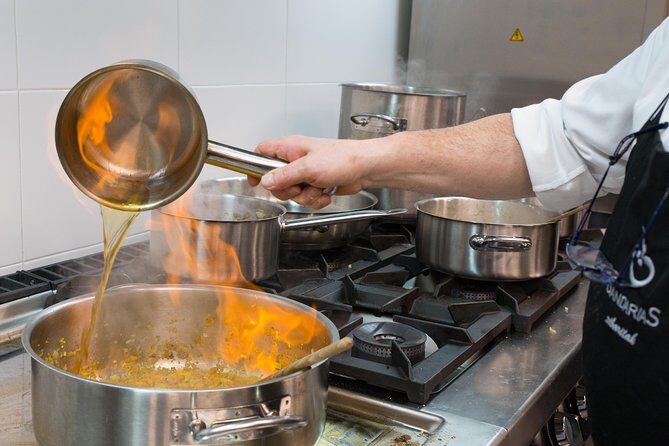 Basque cuisine cooking class - Key Points