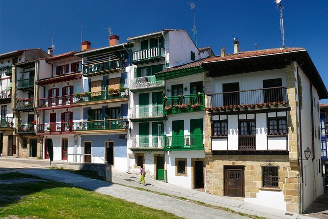 Basque-French Coastline Private Experience - Detailed Breakdown of the Itinerary