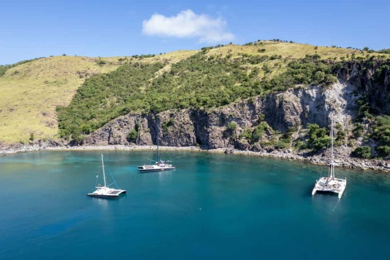 Basseterre: St Kitts 4-hour Catamaran Snorkel Cruise & Lunch - Cruising Along the Southeast Coast