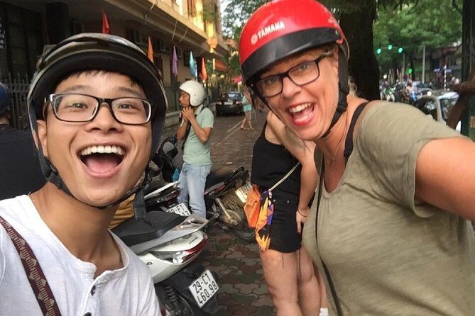 Bat Trang Pottery Ancient Village by Motorbike - An In-Depth Look at the Bat Trang Pottery Tour