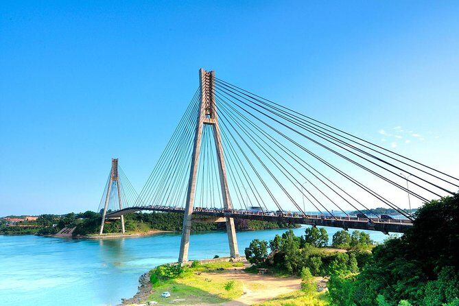 Batam Amazing Day Tour (include Lunch) - Sampling Batam’s Delicious Cuisine