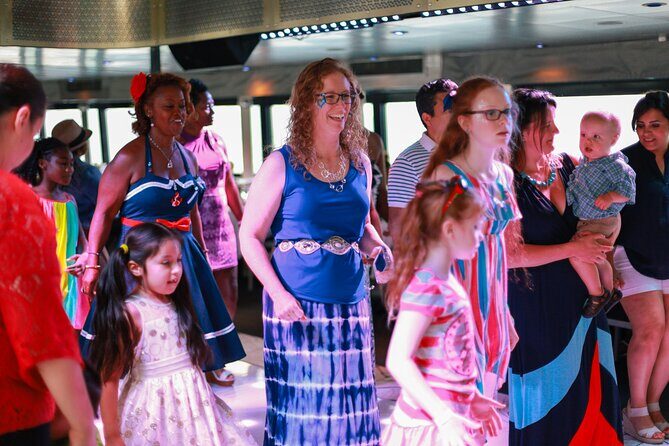Bateaux New York Fathers Day Buffet Brunch Cruise - Food and Drink Experience