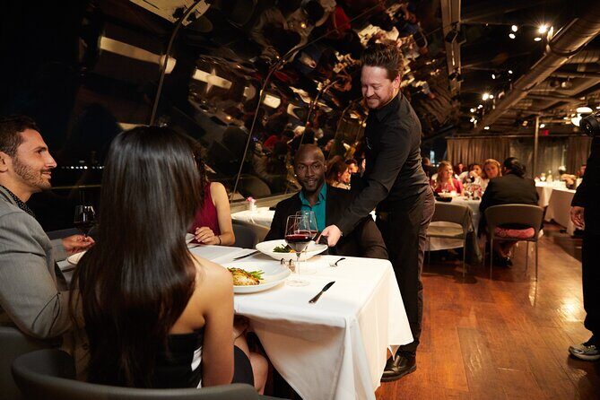 Bateaux New York Thanksgiving Plated Dinner Cruise - Who Will Find This Most Valuable?