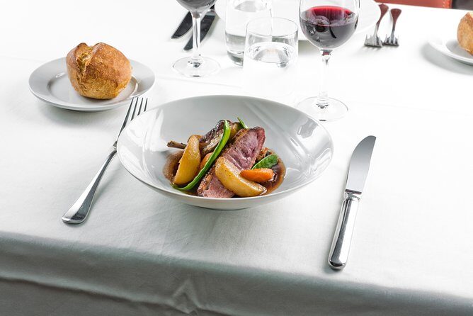 Bateaux Parisiens Seine River Gourmet Lunch & Sightseeing Cruise - Summary: Is It Worth It?