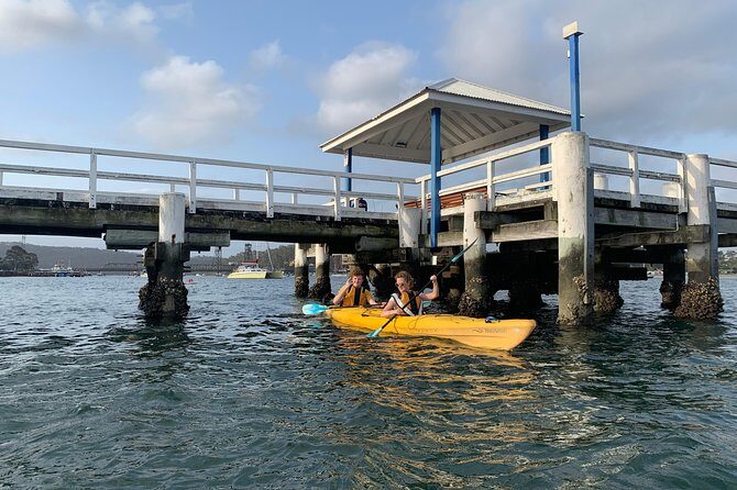 Batemans Bay Sunset Pizza Kayak Tour - Float and Feast - What makes this tour stand out?
