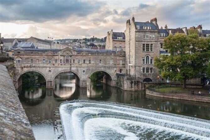 Bath: Guided tour of Historic Sights & Pubs - Authentic Experiences: What Travelers Say