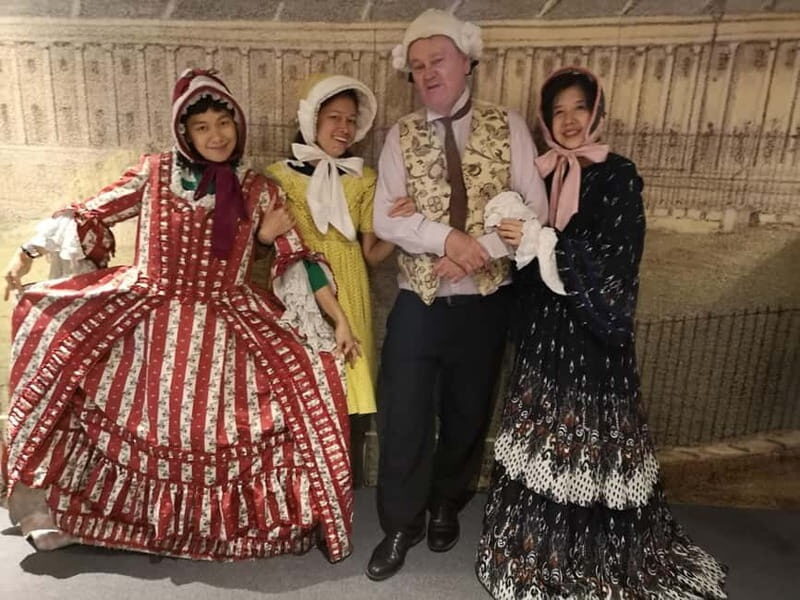 Bath: Guided Tour of Iconic Bridgerton Filming Locations - The Fun & Interactive Element: Quizzes & Stories
