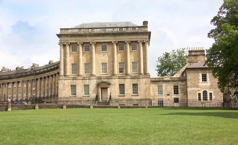 Bath: Private Bridgerton Walking Tour for upto 20 people - Key Points