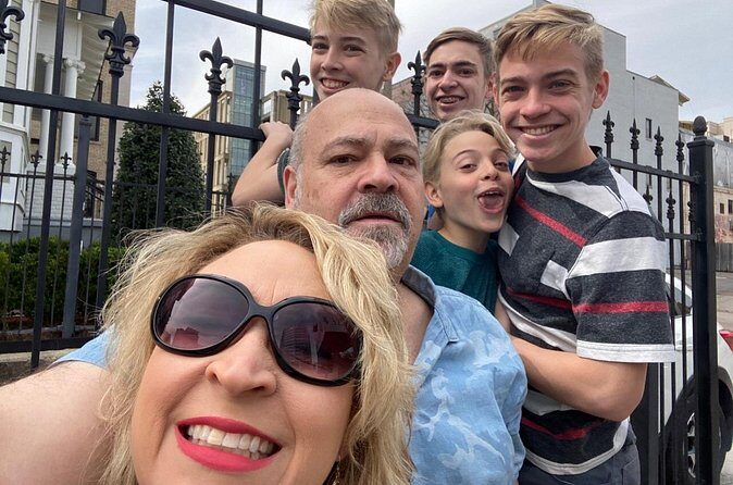 Baton Rouge Scavenger Interactive Hunt - FAQs