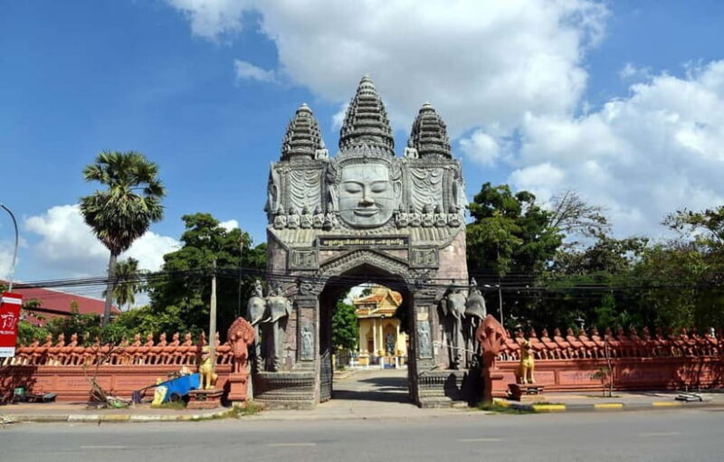 Battambang: Highlights & Hidden Gems on Walk Tour with Guide - Discovering Battambang: A City of Contrasts